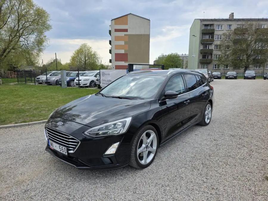 Melns Ford Focus 2018 Ventspils, ar dzinēja tilpumu 1.50 L un nobraukumu 234 tūkst. km par 8600 €, foto 1 vietnē AUTOMOTO.COM.LV