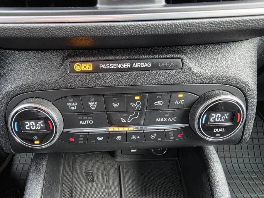 Melns Ford Focus 2018 Ventspils, ar dzinēja tilpumu 1.50 L un nobraukumu 234 tūkst. km par 8600 €, foto 19 vietnē AUTOMOTO.COM.LV