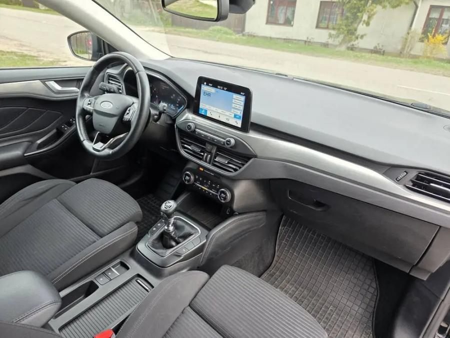Melns Ford Focus 2018 Ventspils, ar dzinēja tilpumu 1.50 L un nobraukumu 234 tūkst. km par 8600 €, foto 22 vietnē AUTOMOTO.COM.LV