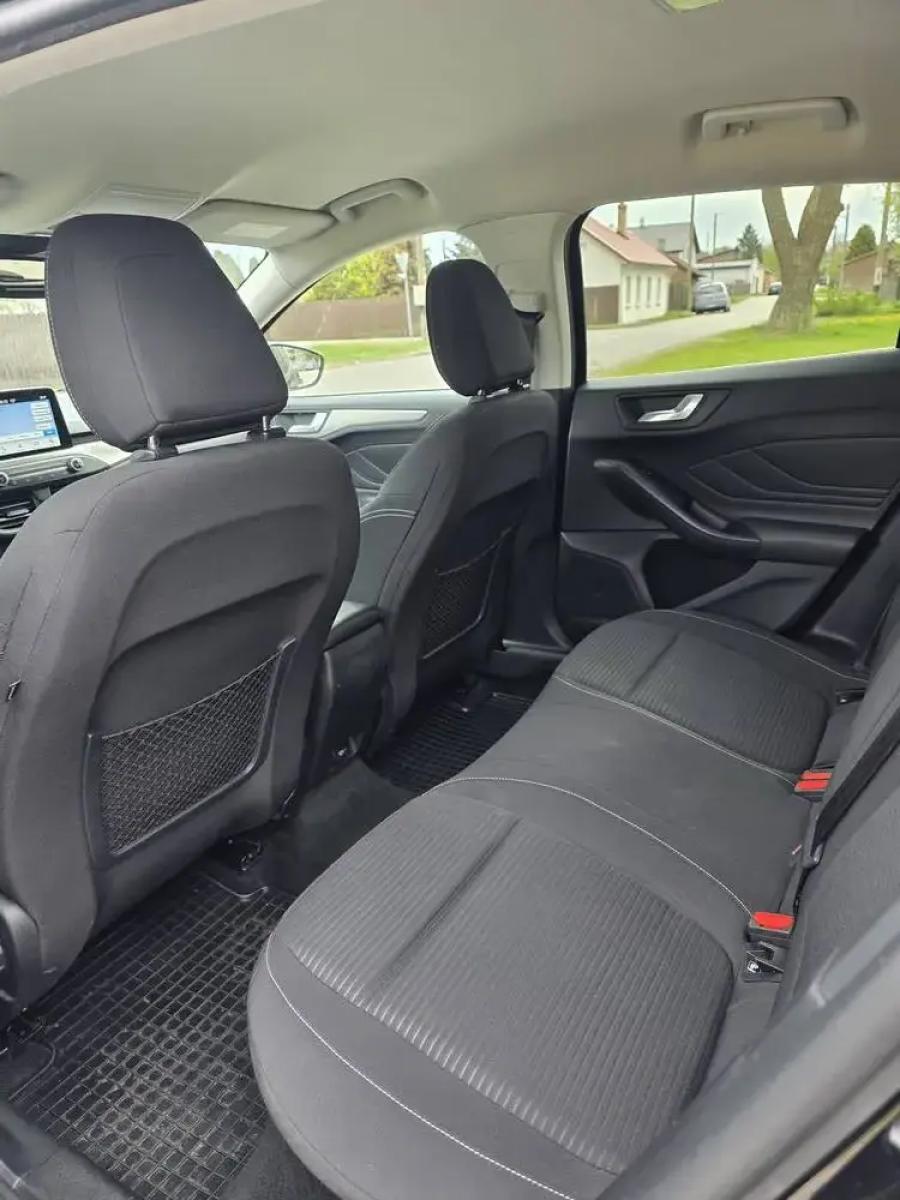 Melns Ford Focus 2018 Ventspils, ar dzinēja tilpumu 1.50 L un nobraukumu 234 tūkst. km par 8600 €, foto 23 vietnē AUTOMOTO.COM.LV