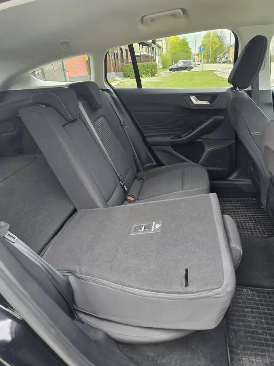 Melns Ford Focus 2018 Ventspils, ar dzinēja tilpumu 1.50 L un nobraukumu 234 tūkst. km par 8600 €, foto 26 vietnē AUTOMOTO.COM.LV