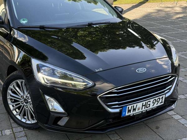 Black Ford Focus 2018 in Kaunas, with an engine capacity of 1.50 L and mileage of 215 thousand km for 7150 €, photo 2 on AUTOMOTO.COM.LV
