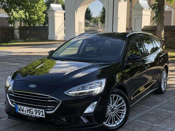 Black Ford Focus 2018 in Kaunas, with an engine capacity of 1.50 L and mileage of 215 thousand km for 7150 €, photo 3 on AUTOMOTO.COM.LV