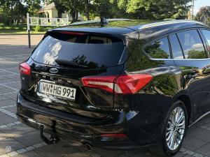 Black Ford Focus 2018 in Kaunas, with an engine capacity of 1.50 L and mileage of 215 thousand km for 7150 €, photo 6 on AUTOMOTO.COM.LV