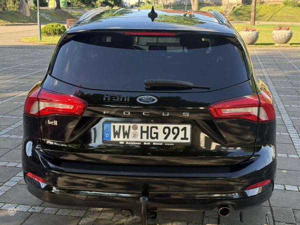 Black Ford Focus 2018 in Kaunas, with an engine capacity of 1.50 L and mileage of 215 thousand km for 7150 €, photo 6 on AUTOMOTO.COM.LV