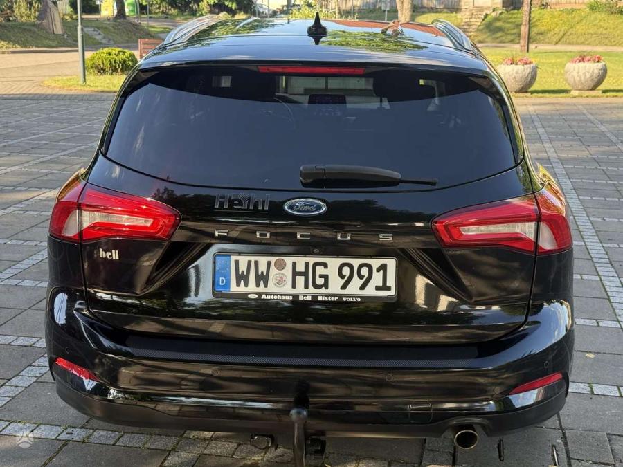 Black Ford Focus 2018 in Kaunas, with an engine capacity of 1.50 L and mileage of 215 thousand km for 7150 €, photo 7 on AUTOMOTO.COM.LV