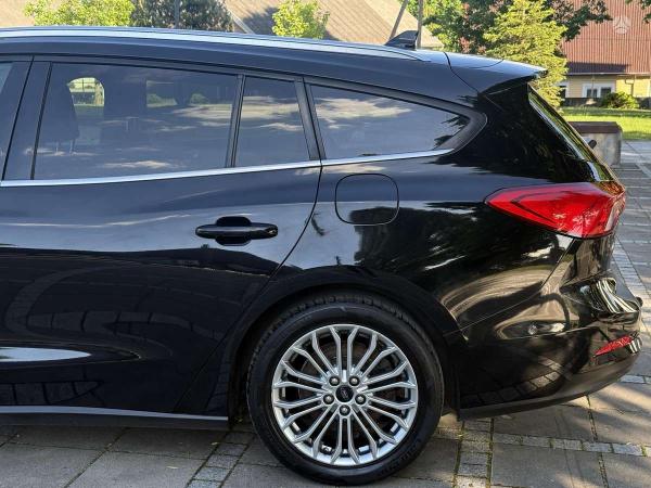 Black Ford Focus 2018 in Kaunas, with an engine capacity of 1.50 L and mileage of 215 thousand km for 7150 €, photo 10 on AUTOMOTO.COM.LV
