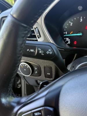 Black Ford Focus 2018 in Kaunas, with an engine capacity of 1.50 L and mileage of 215 thousand km for 7150 €, photo 25 on AUTOMOTO.COM.LV