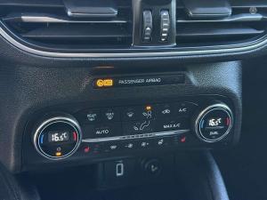 Black Ford Focus 2018 in Kaunas, with an engine capacity of 1.50 L and mileage of 215 thousand km for 7150 €, photo 32 on AUTOMOTO.COM.LV