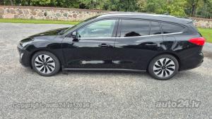 Black Ford Focus 2018 in Tallinn, with an engine capacity of 1.50 L and mileage of 120 thousand km for 8498 €, photo 3 on AUTOMOTO.COM.LV