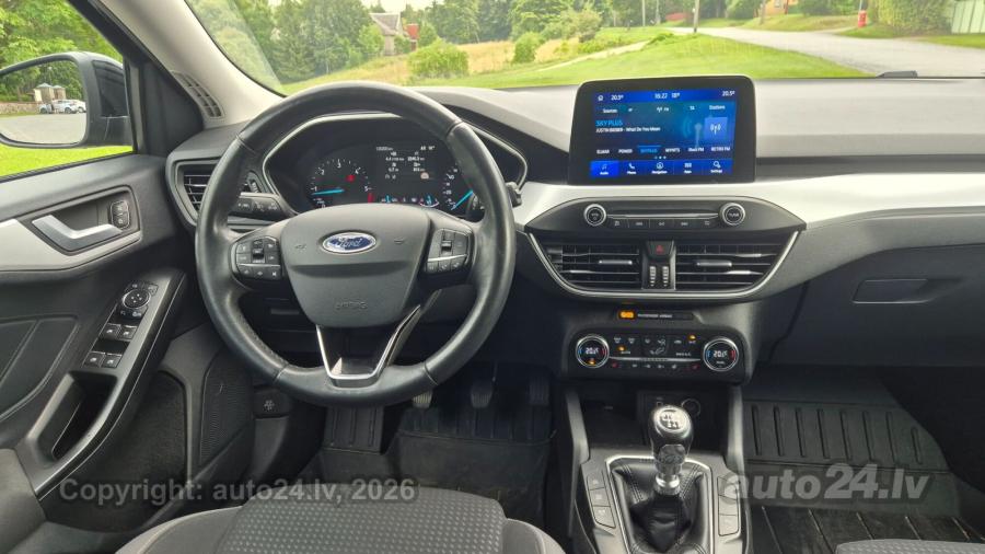 Black Ford Focus 2018 in Tallinn, with an engine capacity of 1.50 L and mileage of 120 thousand km for 8498 €, photo 5 on AUTOMOTO.COM.LV