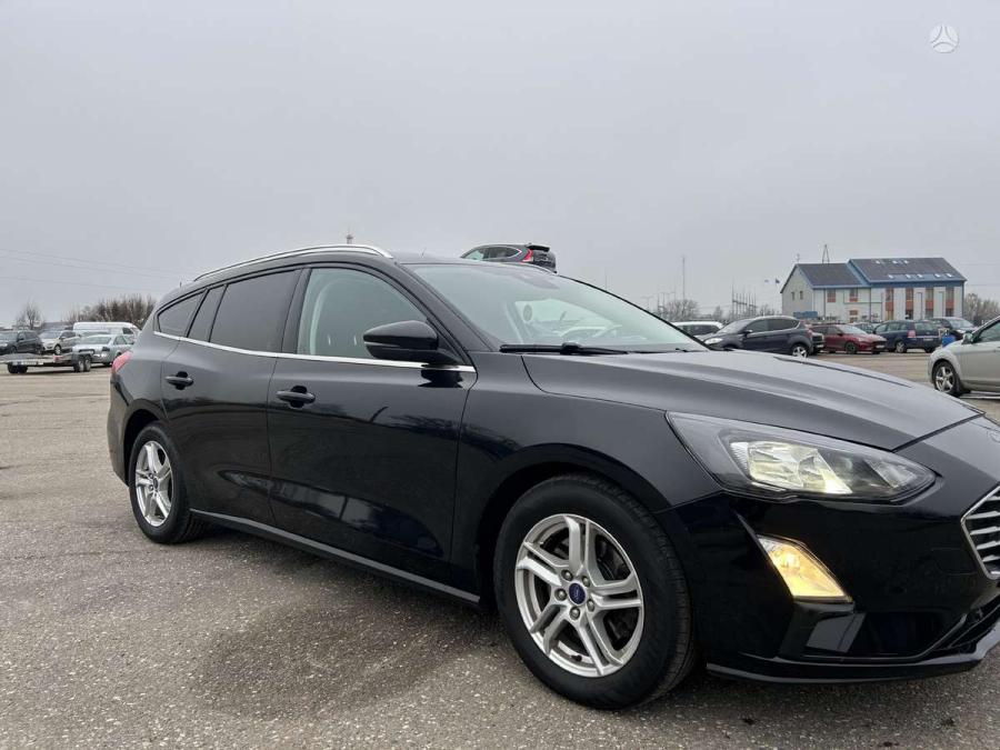 Black Ford Focus 2019 in Marijampole, with an engine capacity of 1.50 L and mileage of 182 thousand km for 7350 €, photo 6 on AUTOMOTO.COM.LV
