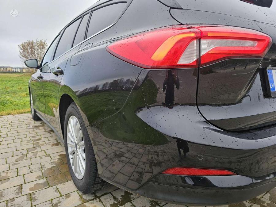 Black Ford Focus 2019 in Marupe, with an engine capacity of 1.00 L and mileage of 111 thousand km for 9000 €, photo 15 on AUTOMOTO.COM.LV