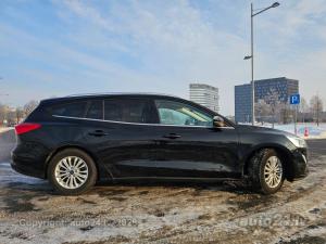 Black Ford Focus 2019 in Riga, with an engine capacity of 1.00 L and mileage of 113 thousand km for 8900 €, photo 3 on AUTOMOTO.COM.LV