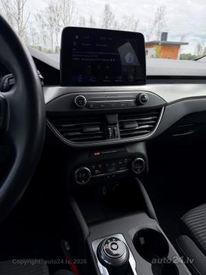 Melns Ford Focus 2019 Tartu, ar dzinēja tilpumu 1.50 L un nobraukumu 234 tūkst. km par 8990 €, foto 12 vietnē AUTOMOTO.COM.LV