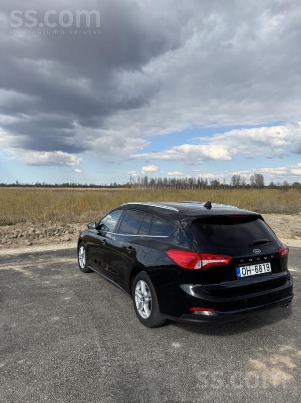 Melns Ford Focus 2019 Jelgava, ar dzinēja tilpumu 1.50 L un nobraukumu 171 tūkst. km par 7800 €, foto 4 vietnē AUTOMOTO.COM.LV