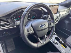 Melns Ford Focus 2019 Kauņa, ar dzinēja tilpumu 1.50 L un nobraukumu 183 tūkst. km par 9900 €, foto 12 vietnē AUTOMOTO.COM.LV