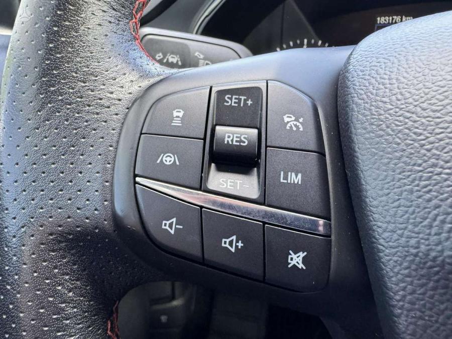 Melns Ford Focus 2019 Kauņa, ar dzinēja tilpumu 1.50 L un nobraukumu 183 tūkst. km par 9900 €, foto 13 vietnē AUTOMOTO.COM.LV