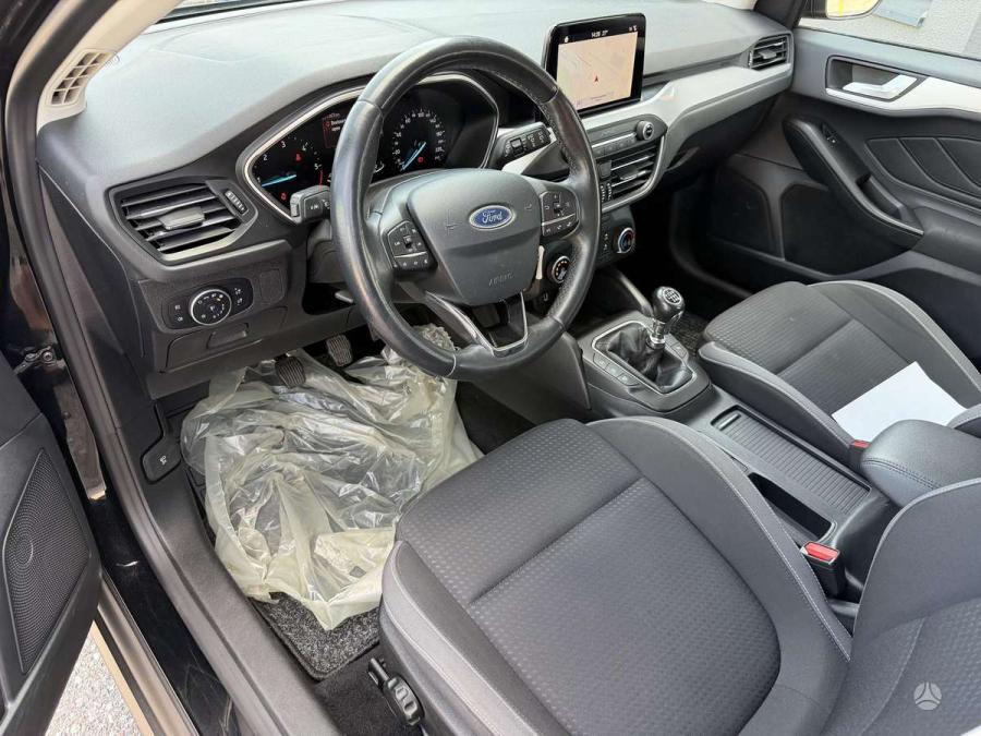 Melns Ford Focus 2019 Kauņa, ar dzinēja tilpumu 1.50 L un nobraukumu 230 tūkst. km par 6900 €, foto 13 vietnē AUTOMOTO.COM.LV