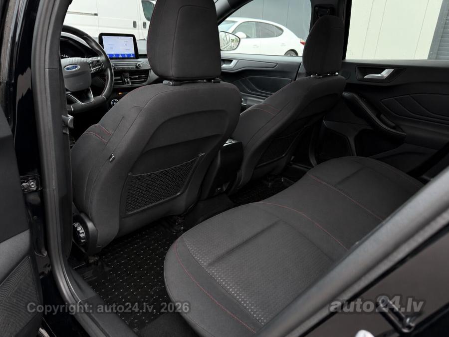 Melns Ford Focus 2019 Tallina, ar dzinēja tilpumu 1.50 L un nobraukumu 291 tūkst. km par 8290 €, foto 10 vietnē AUTOMOTO.COM.LV