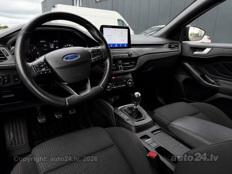 Melns Ford Focus 2019 Tallina, ar dzinēja tilpumu 1.50 L un nobraukumu 291 tūkst. km par 8290 €, foto 12 vietnē AUTOMOTO.COM.LV
