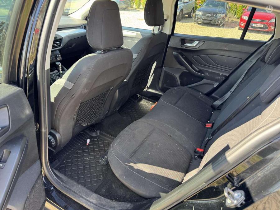 Black Ford Focus 2019 in Alytus, with an engine capacity of 1.50 L and mileage of 288 thousand km for 3650 €, photo 10 on AUTOMOTO.COM.LV