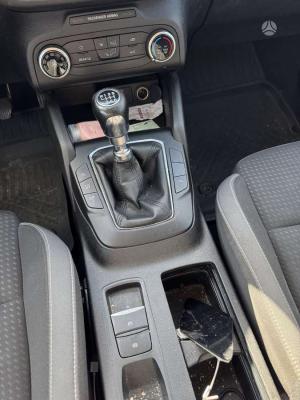 Black Ford Focus 2019 in Alytus, with an engine capacity of 1.50 L and mileage of 288 thousand km for 3650 €, photo 14 on AUTOMOTO.COM.LV