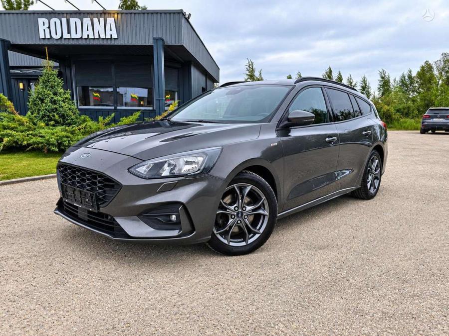 Melns Ford Focus 2019 Pakruojis, ar dzinēja tilpumu 1.50 L un nobraukumu 201 tūkst. km par 7800 €, foto 1 vietnē AUTOMOTO.COM.LV