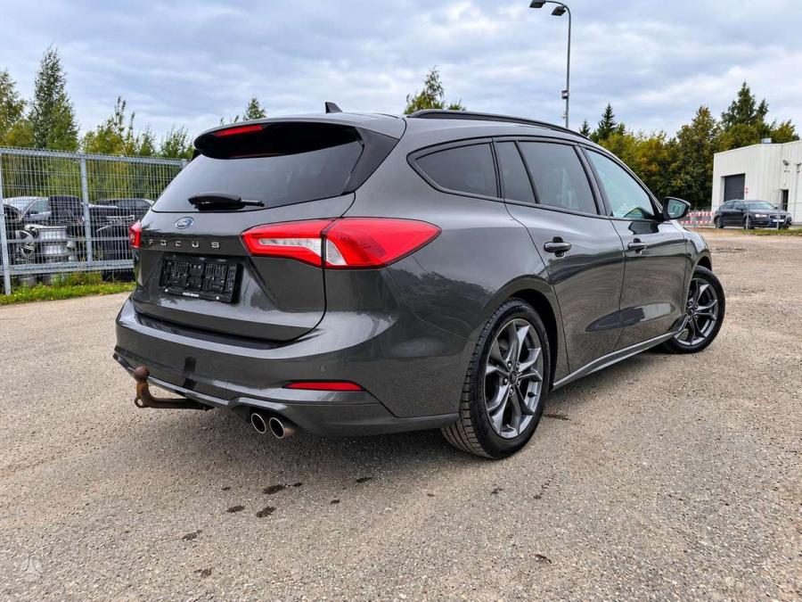 Melns Ford Focus 2019 Pakruojis, ar dzinēja tilpumu 1.50 L un nobraukumu 201 tūkst. km par 7800 €, foto 5 vietnē AUTOMOTO.COM.LV