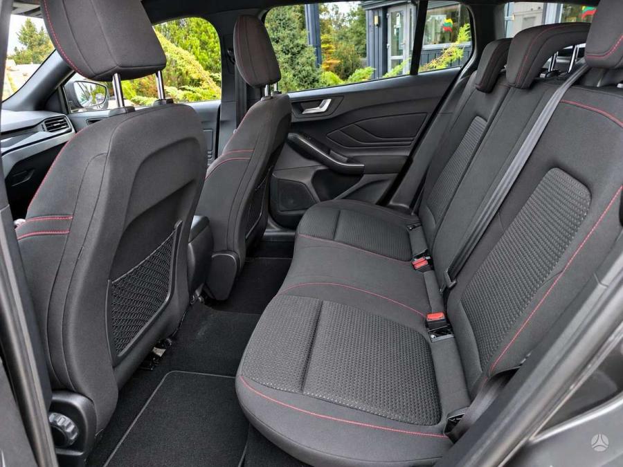 Melns Ford Focus 2019 Pakruojis, ar dzinēja tilpumu 1.50 L un nobraukumu 201 tūkst. km par 7800 €, foto 9 vietnē AUTOMOTO.COM.LV