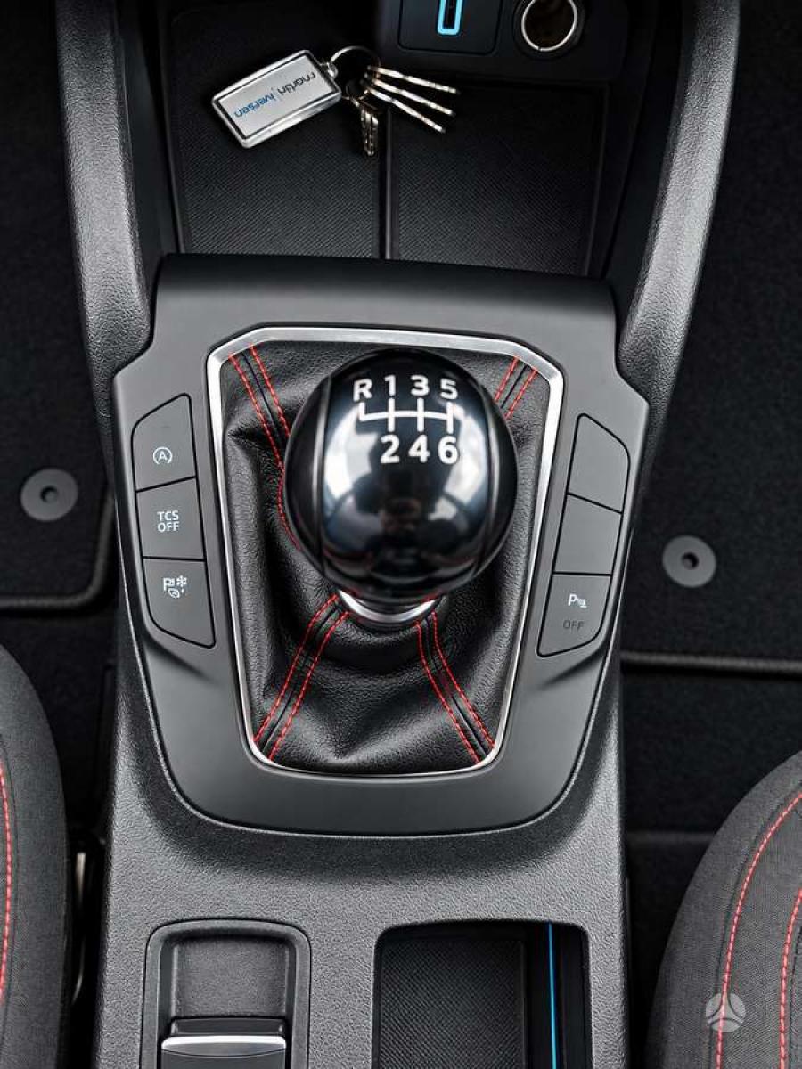 Melns Ford Focus 2019 Pakruojis, ar dzinēja tilpumu 1.50 L un nobraukumu 201 tūkst. km par 7800 €, foto 13 vietnē AUTOMOTO.COM.LV