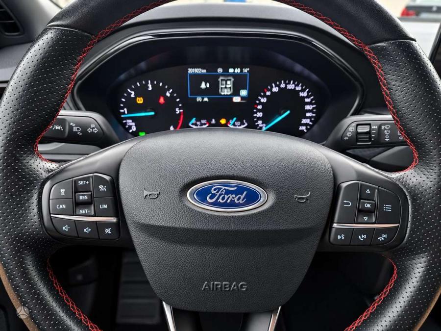 Melns Ford Focus 2019 Pakruojis, ar dzinēja tilpumu 1.50 L un nobraukumu 201 tūkst. km par 7800 €, foto 15 vietnē AUTOMOTO.COM.LV