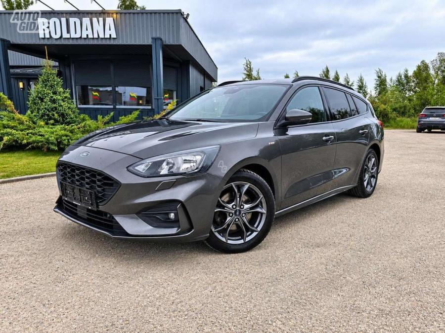 Melns Ford Focus 2019 Pakruojis, ar dzinēja tilpumu 1.50 L un nobraukumu 201 tūkst. km par 7800 €, foto 1 vietnē AUTOMOTO.COM.LV