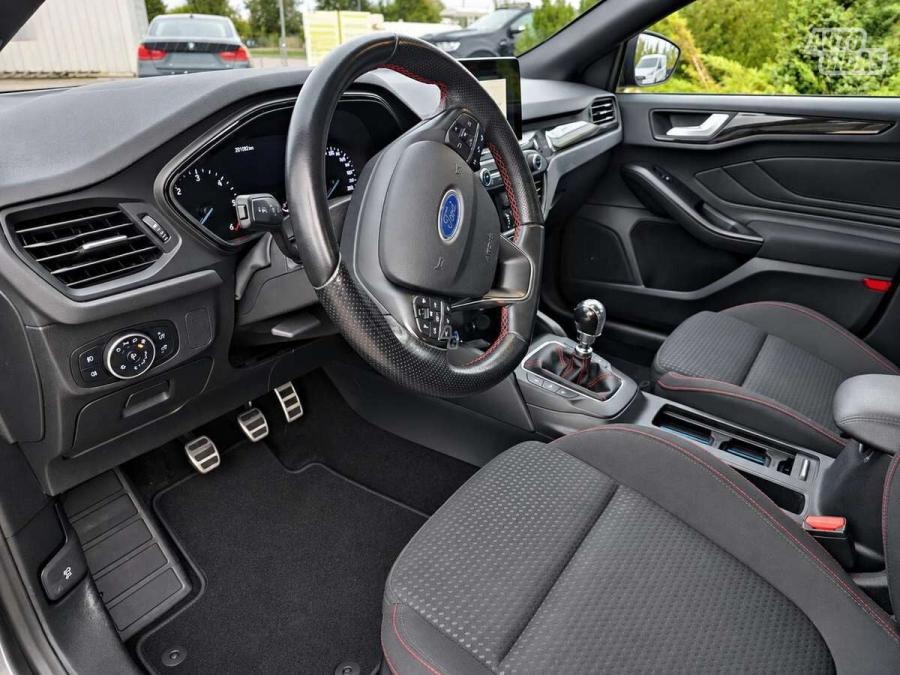 Melns Ford Focus 2019 Pakruojis, ar dzinēja tilpumu 1.50 L un nobraukumu 201 tūkst. km par 7800 €, foto 11 vietnē AUTOMOTO.COM.LV