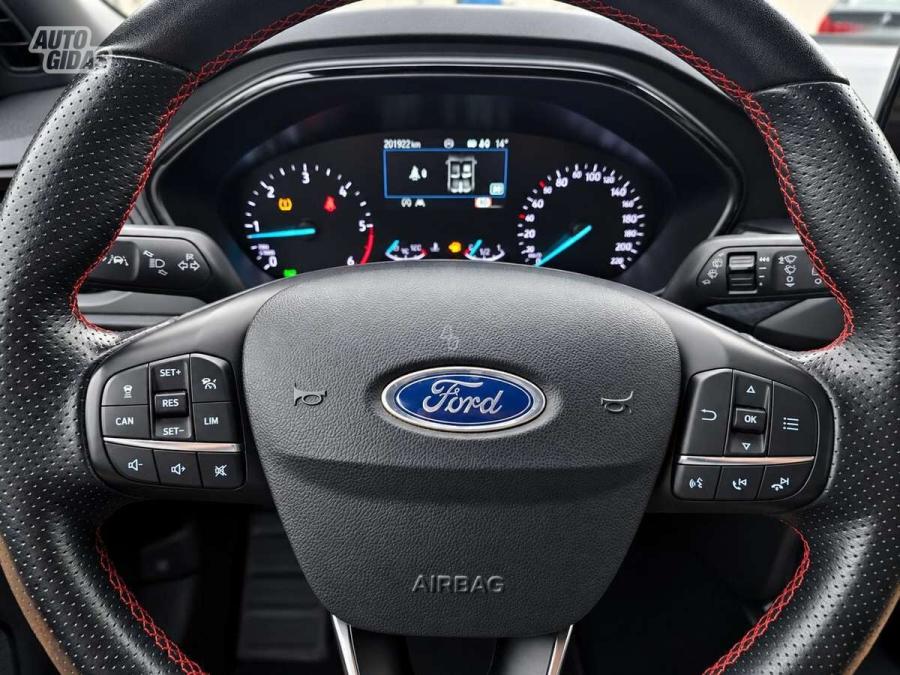 Melns Ford Focus 2019 Pakruojis, ar dzinēja tilpumu 1.50 L un nobraukumu 201 tūkst. km par 7800 €, foto 15 vietnē AUTOMOTO.COM.LV