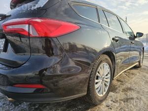 Black Ford Focus 2019 in Riga, with an engine capacity of 1.00 L and mileage of 112 thousand km for 8800 €, photo 12 on AUTOMOTO.COM.LV