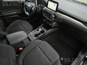 Black Ford Focus 2019 in Riga, with an engine capacity of 1.00 L and mileage of 112 thousand km for 8800 €, photo 16 on AUTOMOTO.COM.LV