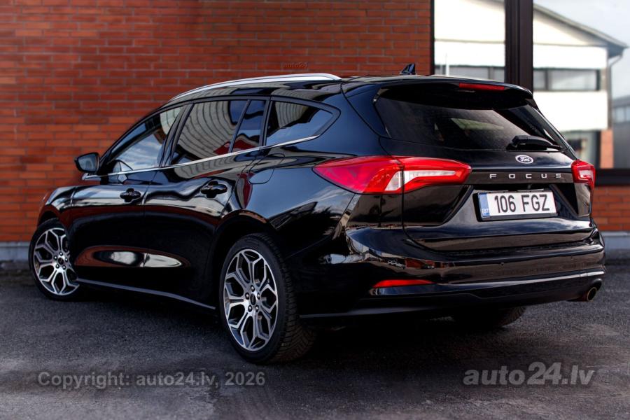 Melns Ford Focus 2019 Pērnava, ar dzinēja tilpumu 1.00 L un nobraukumu 150 tūkst. km par 9990 €, foto 8 vietnē AUTOMOTO.COM.LV