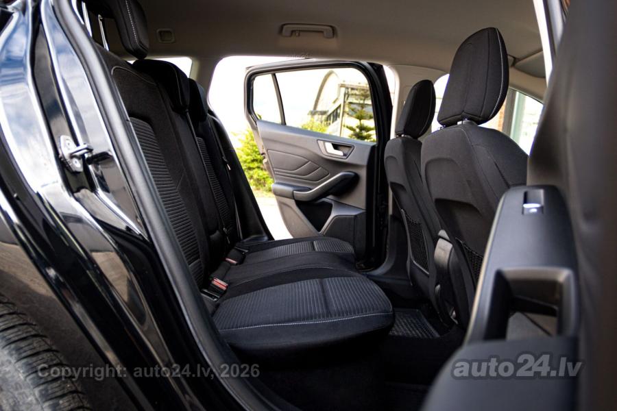 Melns Ford Focus 2019 Pērnava, ar dzinēja tilpumu 1.00 L un nobraukumu 150 tūkst. km par 9990 €, foto 14 vietnē AUTOMOTO.COM.LV