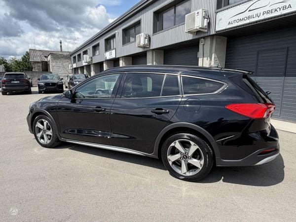 Melns Ford Focus 2020 Šauļi, ar dzinēja tilpumu 1.00 L un nobraukumu 182 tūkst. km par 7400 €, foto 2 vietnē AUTOMOTO.COM.LV