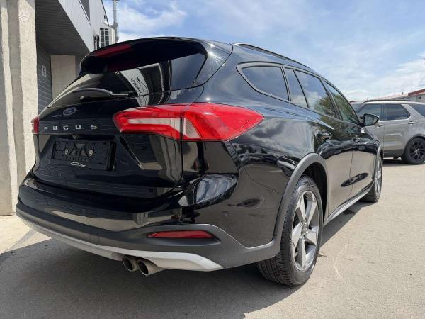 Melns Ford Focus 2020 Šauļi, ar dzinēja tilpumu 1.00 L un nobraukumu 182 tūkst. km par 7400 €, foto 5 vietnē AUTOMOTO.COM.LV