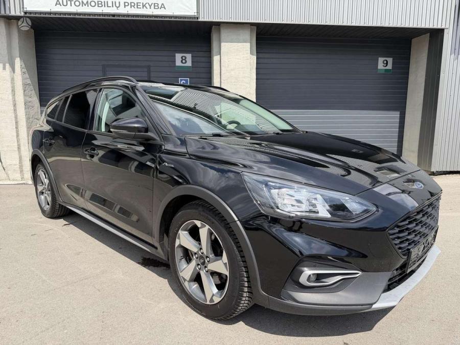 Black Ford Focus 2020 in Siauliai, with an engine capacity of 1.00 L and mileage of 182 thousand km for 7400 €, photo 9 on AUTOMOTO.COM.LV