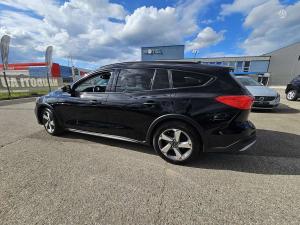 Black Ford Focus 2020 in Kaunas, with an engine capacity of 2.00 L and mileage of 206 thousand km for 8999 €, photo 5 on AUTOMOTO.COM.LV