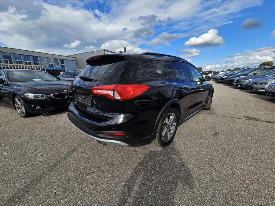Black Ford Focus 2020 in Kaunas, with an engine capacity of 2.00 L and mileage of 206 thousand km for 8999 €, photo 26 on AUTOMOTO.COM.LV