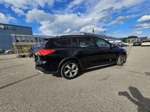 Black Ford Focus 2020 in Kaunas, with an engine capacity of 2.00 L and mileage of 206 thousand km for 8999 €, photo 30 on AUTOMOTO.COM.LV