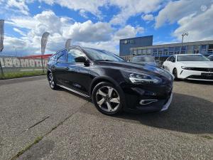 Black Ford Focus 2020 in Kaunas, with an engine capacity of 2.00 L and mileage of 206 thousand km for 8999 €, photo 32 on AUTOMOTO.COM.LV