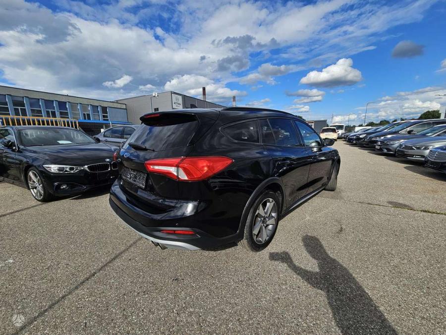 Black Ford Focus 2020 in Kaunas, with an engine capacity of 2.00 L and mileage of 206 thousand km for 8999 €, photo 34 on AUTOMOTO.COM.LV