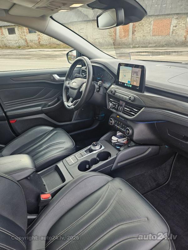 Melns Ford Focus 2020 Tallina, ar dzinēja tilpumu 2.00 L un nobraukumu 233 tūkst. km par 11500 €, foto 5 vietnē AUTOMOTO.COM.LV