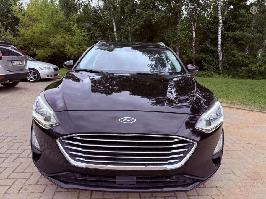 Melns Ford Focus 2020 Kauņa, ar dzinēja tilpumu 1.50 L un nobraukumu 200 tūkst. km par 8550 €, foto 3 vietnē AUTOMOTO.COM.LV