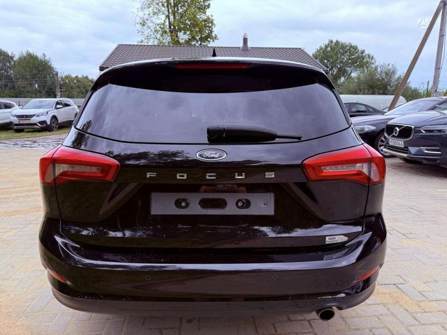 Melns Ford Focus 2020 Kauņa, ar dzinēja tilpumu 1.50 L un nobraukumu 200 tūkst. km par 8550 €, foto 6 vietnē AUTOMOTO.COM.LV